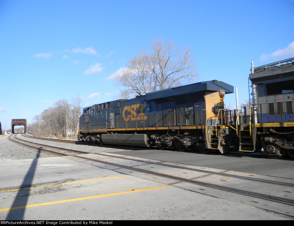 CSX 929